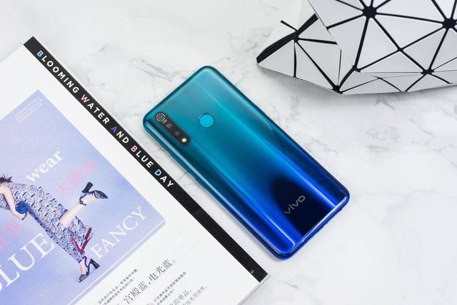 千元机也有黑科技，vivo Z5x首发ART++Turbo技术,流畅度全面进阶__凤凰网