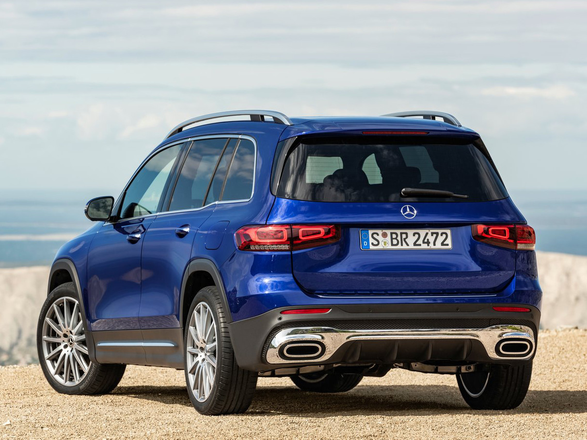 最便宜的7座豪华SUV——奔驰GLB！1.3T发动机难当“重”任？__凤凰网