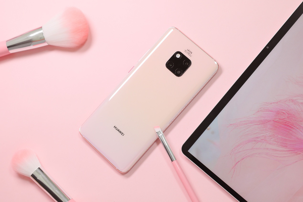 最有智慧的母亲节礼物！用华为Mate20 Pro传达AI意_凤凰网