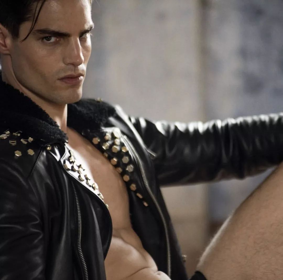 这个男模的鼻子像打玻尿酸扩散了，不过我可以！_凤凰网