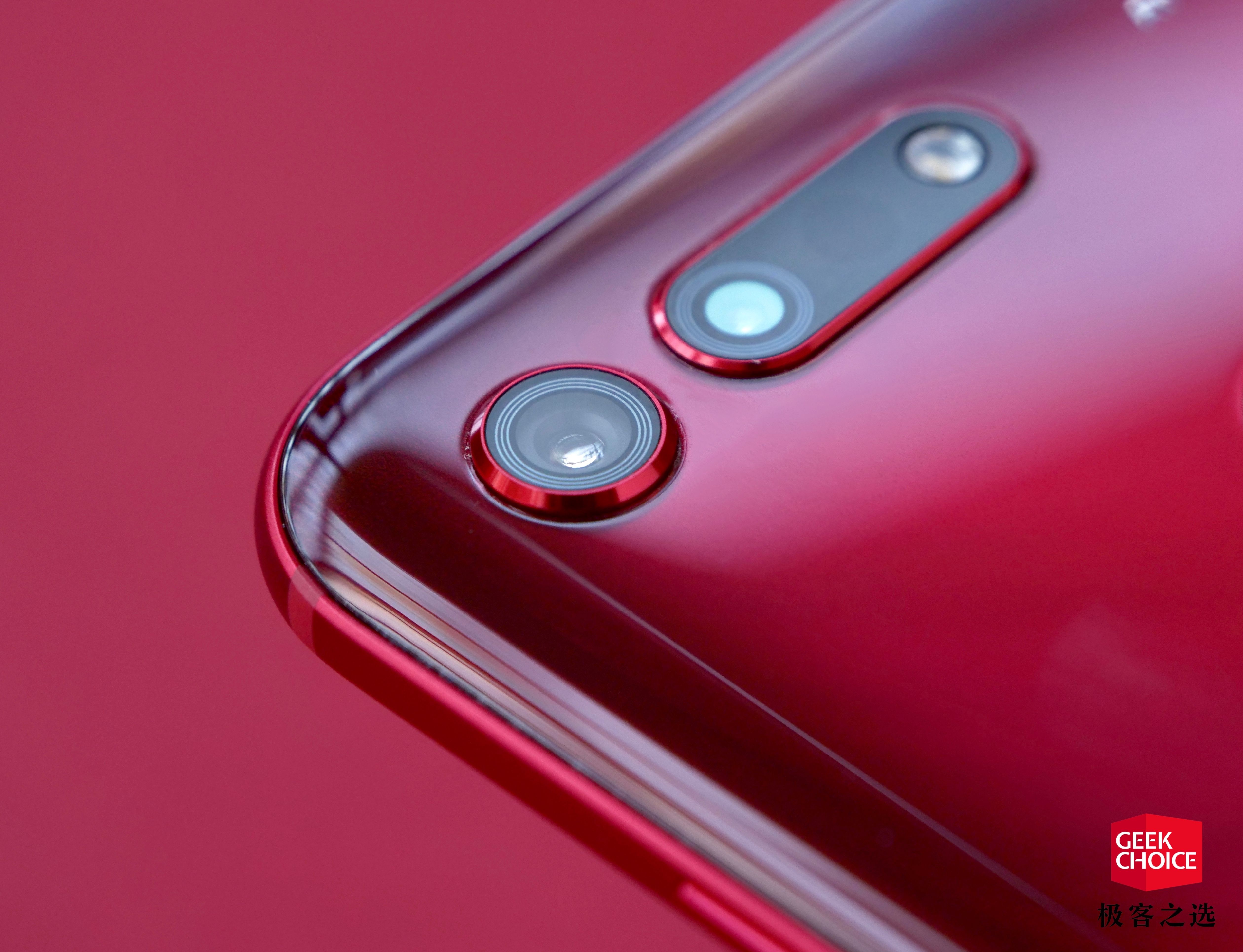 荣耀 V20 体验：打孔屏+4800 万像素，2999 元起的高性价比__凤凰网