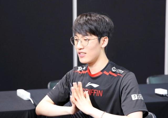 Doinb谈LCK打野，除Tarzan以外，他还认可一人__凤凰网