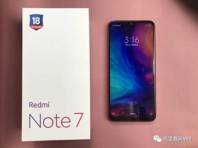 卢伟冰：1500+的Redmi产品要不要NFC？网友：红米Note7 Pro稳了！__凤凰网