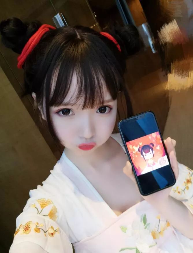 她曾靠圆圆小脸蛋走红Coser界 如今改名抖音网红Yuki雪雪爆红__凤凰网