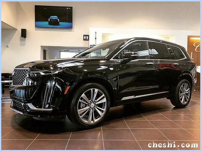 凯迪拉克XT6进店实拍，能坐6人比宝马X5大，网友：不用两年一验__凤凰网