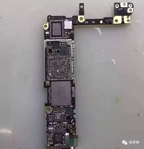 iPhone 6S 搬板维修案例分享__凤凰网