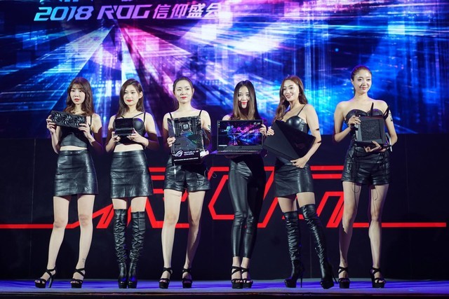 战个痛！ROG 枪神3领衔！618必剁手游戏本盘点__凤凰网