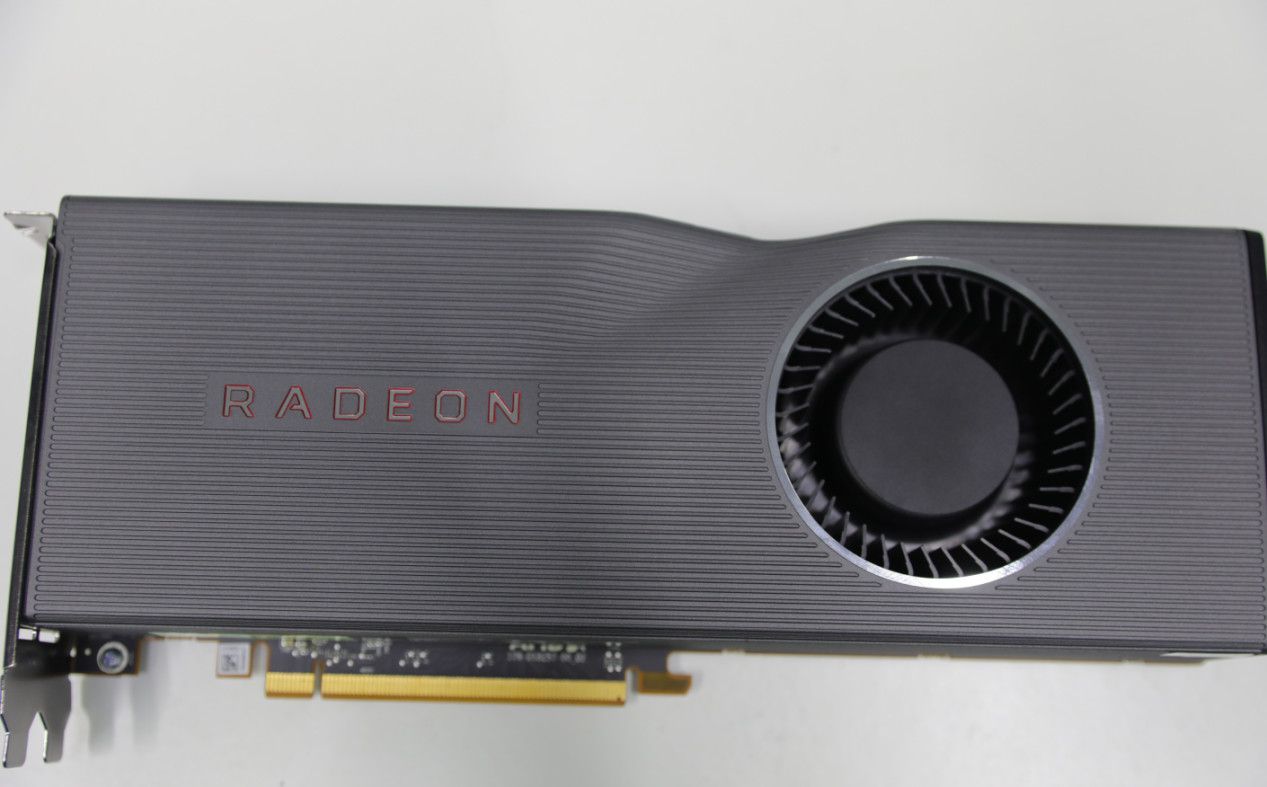 5700XT到底香不香？XFX RX5700XT初到开箱+简测__凤凰网