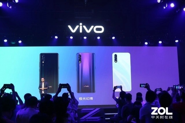 vivo Z5手机发布：搭4800万AI三摄 1598元起__凤凰网