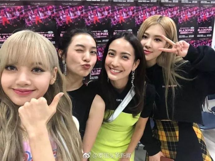 BLACKPINK曼谷开演唱会，Mew和Taew秒变Lisa迷妹__凤凰网