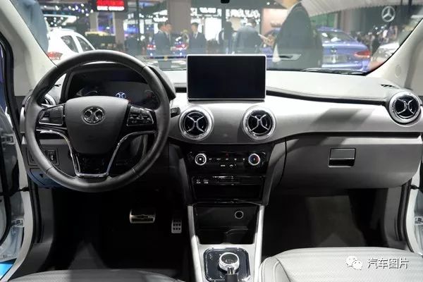 续航达400公里，北汽EC5车展亮相 -2019上海车展_凤凰网汽车_凤凰网