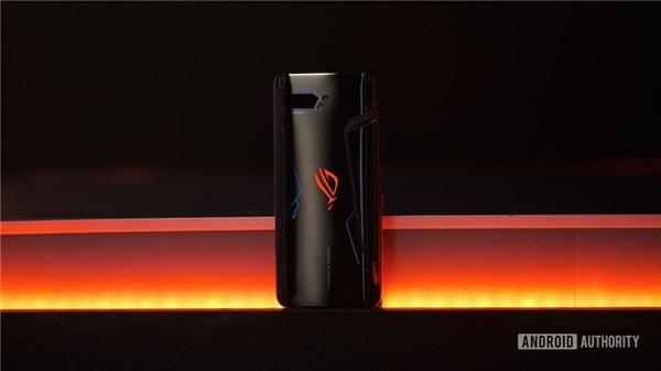 华硕ROG游戏手机2发布：首发骁龙855 Plus/120Hz屏__凤凰网