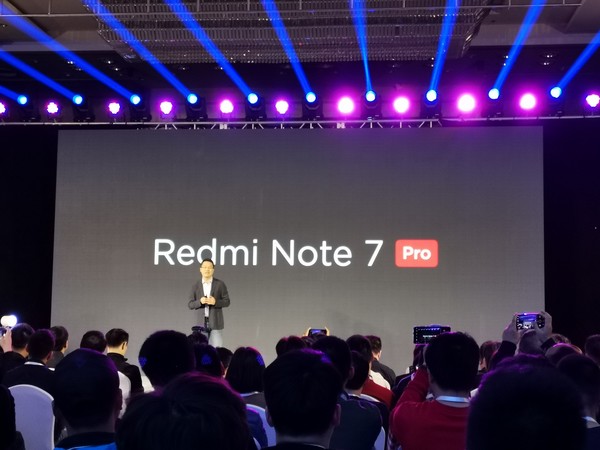红米Note 7 Pro发布 骁龙675索尼4800万镜头仅1599元_凤凰网