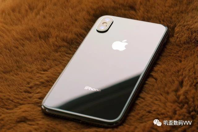 iPhone8Plus挑战iPhone X，都是A11芯片，这差距真让人难受！_凤凰网科技_凤凰网