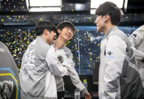 Baolan离开IG，不到一个月s8总冠军就要解散了_凤凰网