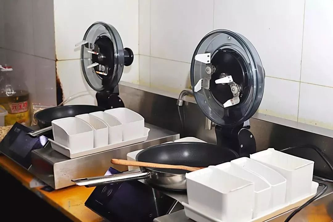 探秘沈阳网红春饼店厨房的秘密__凤凰网