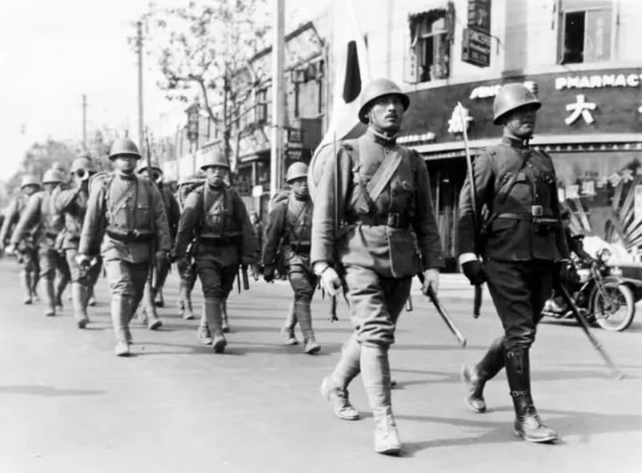 照片看历史；三十年代的上海、淞沪保卫战及四十年代的上海。__凤凰网