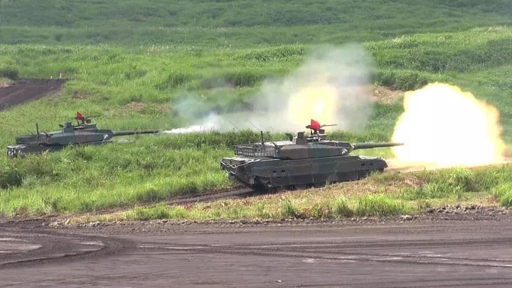 中国四代坦克性能超群，动力比肩德国MT890_凤凰网
