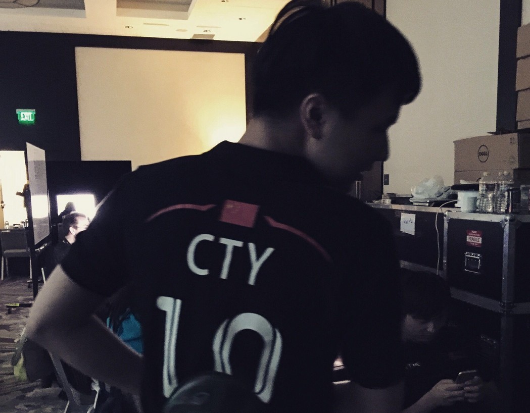 DOTA2：CTY直播事业蒸蒸日上，却心事重重，他还想打职业？__凤凰网