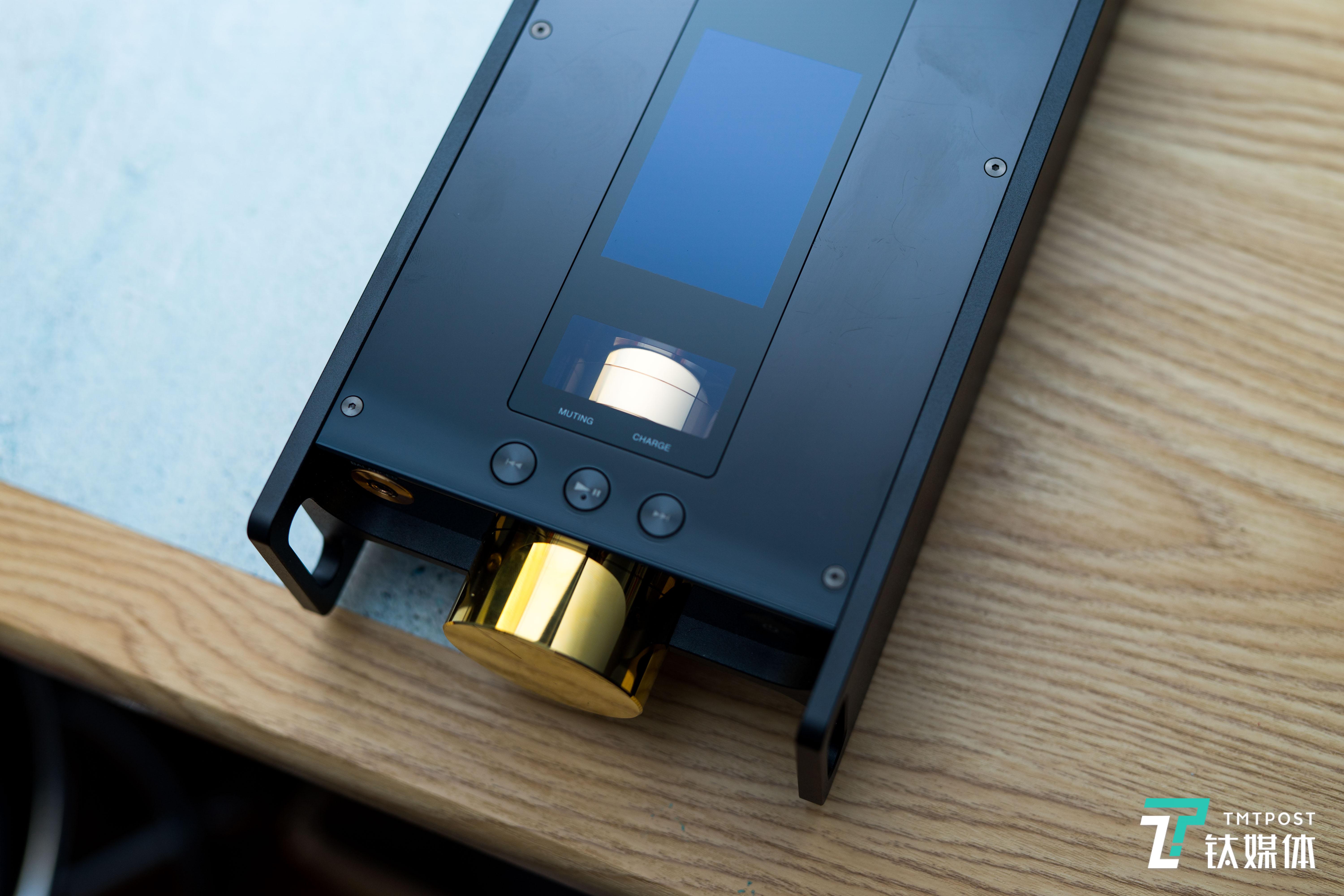 “索六万”DMP-Z1音乐播放器评测：这是好声音的最终表现形式 | 钛极客_凤凰网