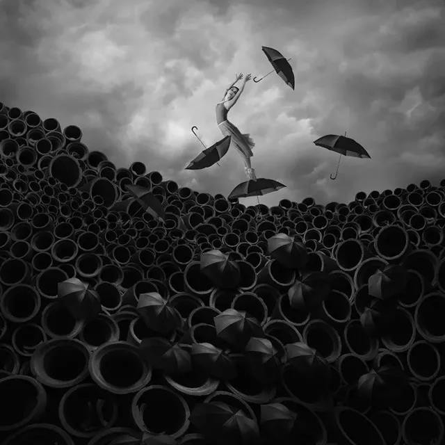 蜂鸟今日谈 | “黑白拯救烂片？”这些作品才体现真正的单色力量！__凤凰网