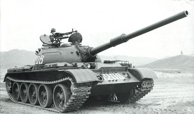 59式坦克服役了60年，为什么还不退役？原因有两点_凤凰网