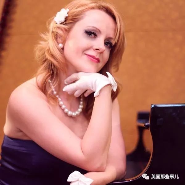 白天努力节食运动体重却依然疯涨…一边梦游一边暴食的病谁能忍啊！__凤凰网