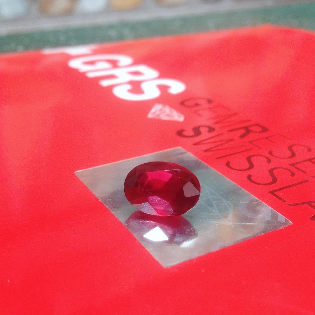 鸽血红红宝石是如何评定以什么为标准的？__凤凰网
