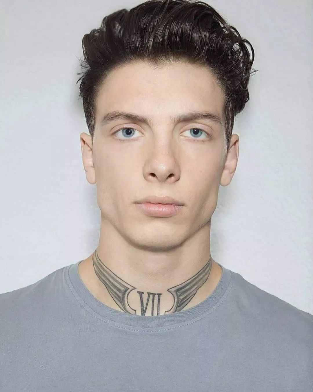 英国超多纹身模特Loic Williams，挺特别的！_凤凰网