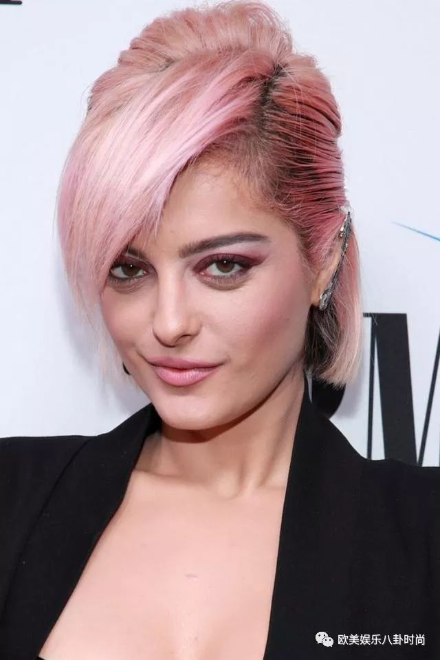 碧碧·雷克萨（Bebe Rexha）出席2019年BMI流行音乐奖__凤凰网
