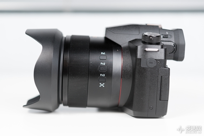 评测：不管是4K还是大变焦 你想要的松下FZ1000 II相机全都有__凤凰网
