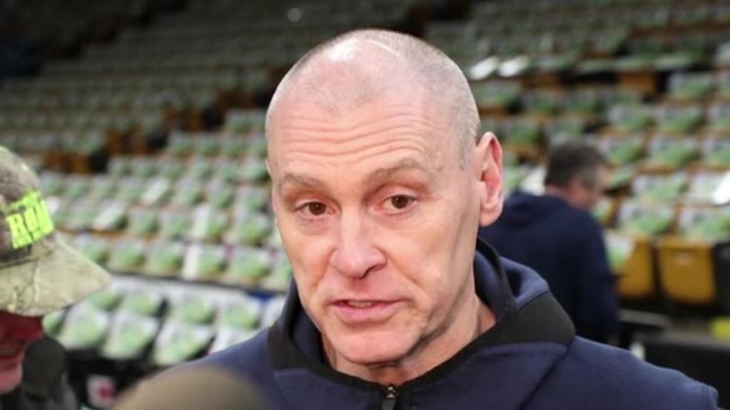 卡莱尔：为未来感到兴奋，波尔津吉斯的健康最重要_凤凰网