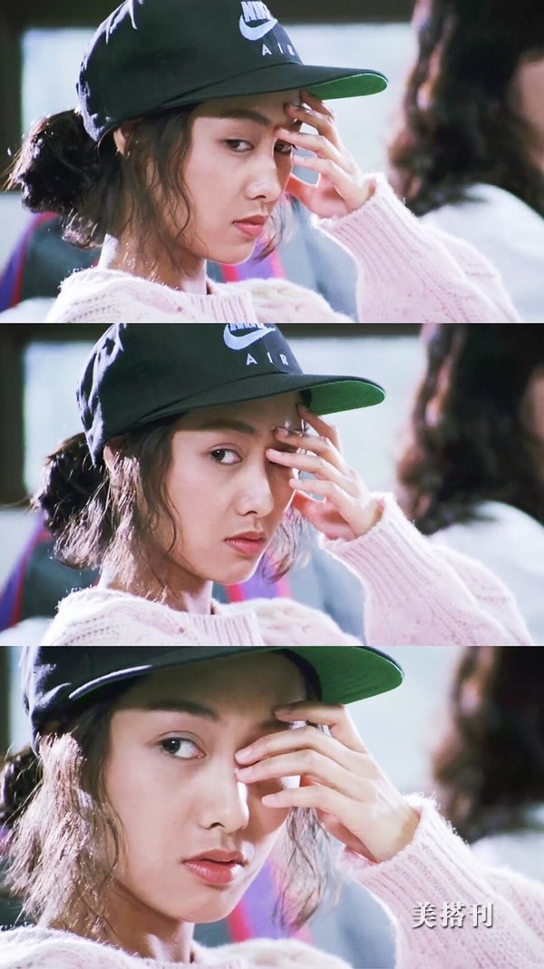 美人迟暮？48岁朱茵用一条红裙惊艳全场，网友：这气质谁敢叫阿姨_凤凰网