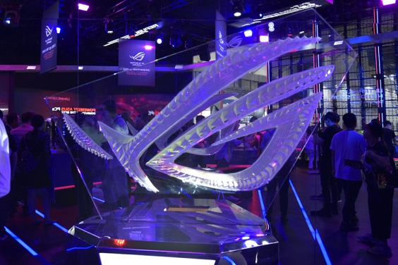 Computex 2019 | ROG展示多款新品，便携显示带来性能与便利的完美结合__凤凰网