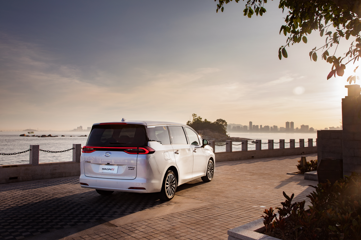 买传祺GM6，用省下的10万元给孩子最好的奶粉_凤凰网汽车_凤凰网