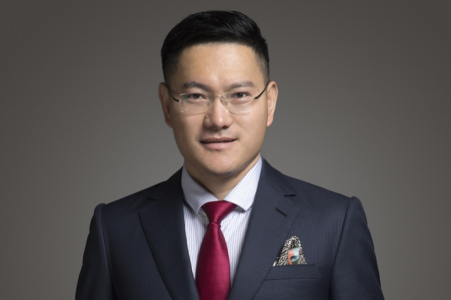 科技晚报：腾讯推出小程序“合群” 特斯拉推出电子游戏功能__凤凰网