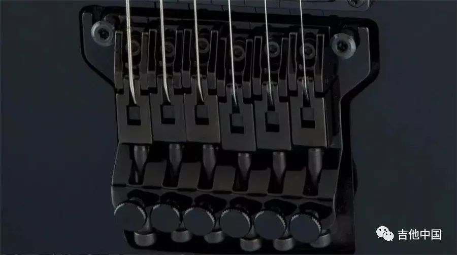 活结重武：Mick Thomson签名款-Jackson Pro SL2__凤凰网