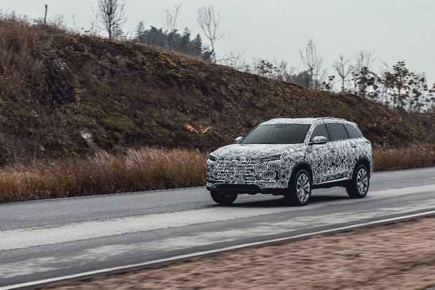 长安S311细节预告图发布 或上海车展亮相__凤凰网