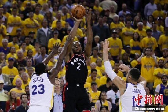 NBA总决赛战况胶着 猛龙客胜勇士总比分再度领先__凤凰网