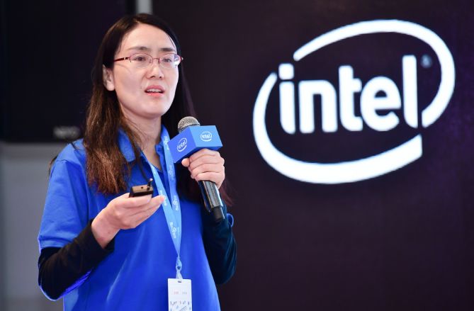 加速AI应用落地，英特尔AI 2.0的进阶之道__凤凰网
