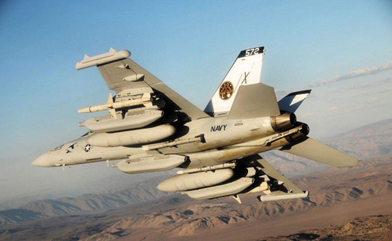 落后的F18为何能够反杀F22?电子对抗，让败者变成瞎子的神奇较量__凤凰网