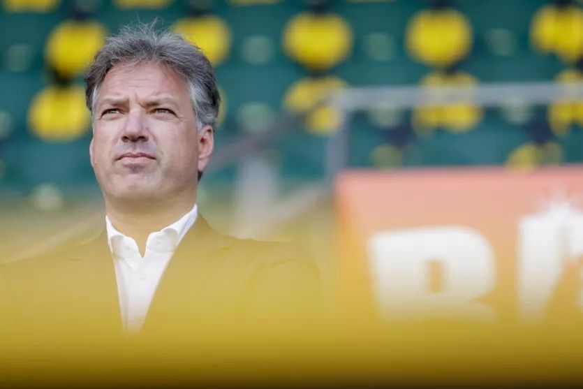 荷兰新闻短平快（海牙足球俱乐部经理升迁等）— 5月26日__凤凰网