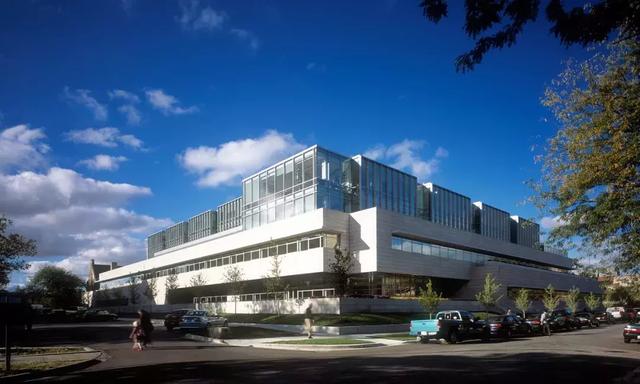 MBA届的王牌代表院校+商学院中的佼佼者联盟是哪些？__凤凰网