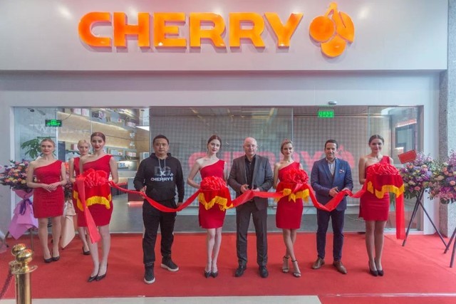 CHERRY上海首家官方体验店正式开业__凤凰网