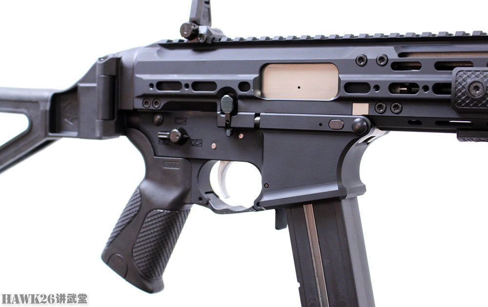 细品：LWRCI公司SMG-45 世界性能最佳.45 ACP口径冲锋枪__凤凰网