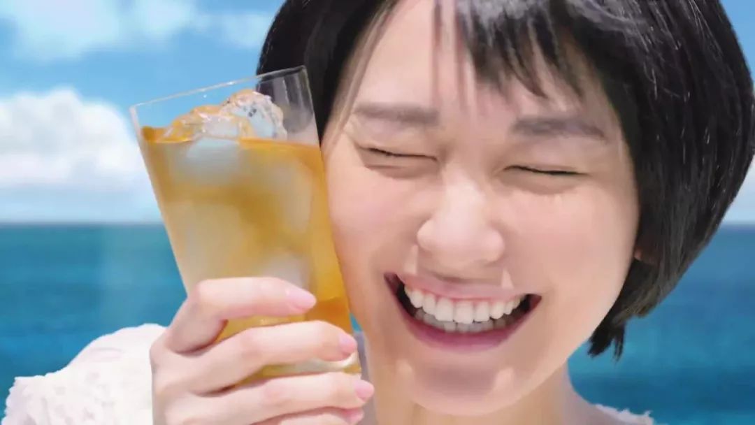 为什么我们都爱新垣结衣？__凤凰网