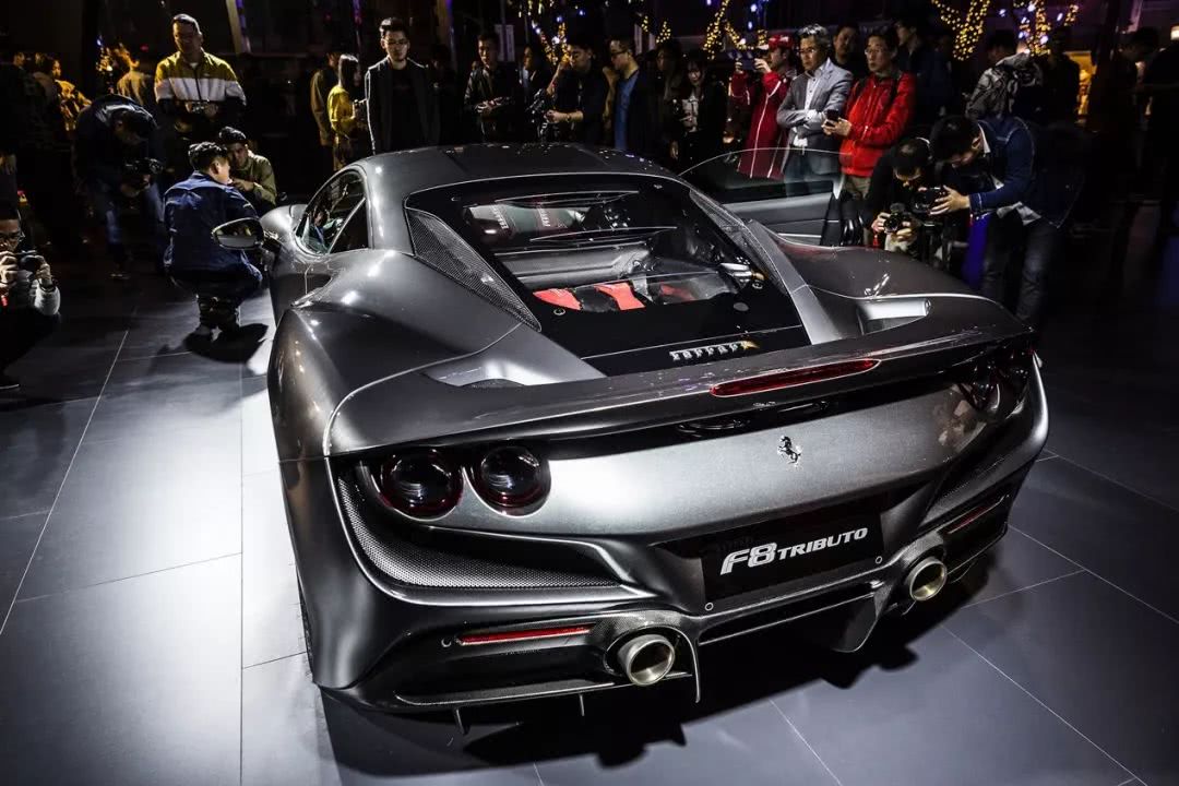 号称最强V8？F8 Tributo亮相法拉利限时概念店_凤凰网汽车_凤凰网