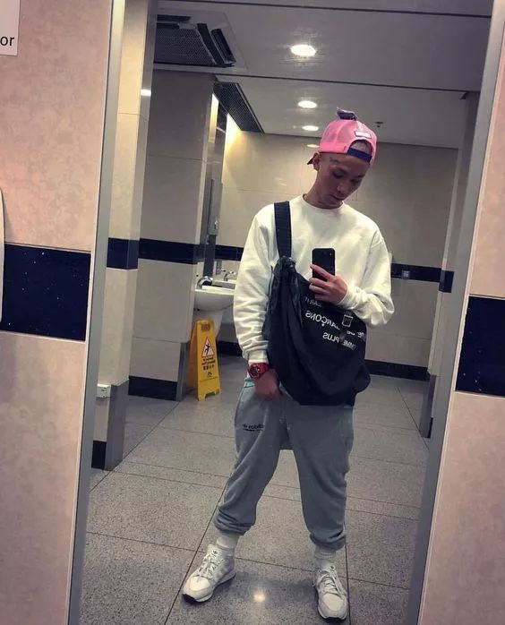 Rapper混起了潮流圈？他们不止会说唱更会穿！_凤凰网