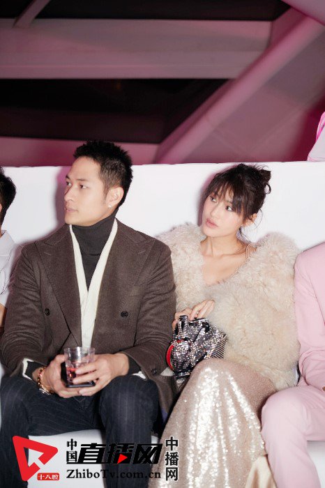 陈燃Mark Luu夫妻合体首秀 高甜恩爱成最in CP__凤凰网