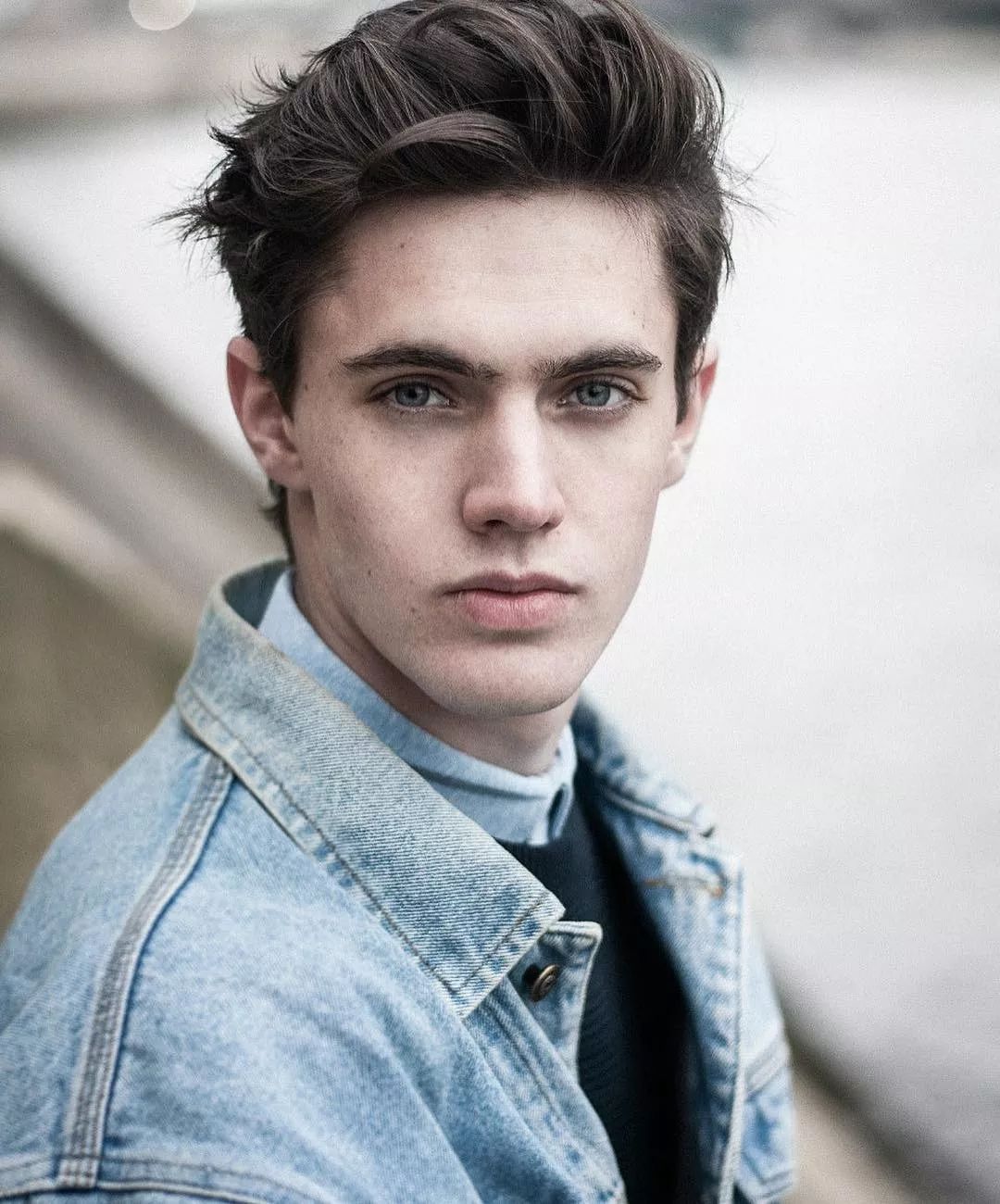 童颜幼齿的仙气男模Edward Bayer，他居然还是大学里的班长！_凤凰网